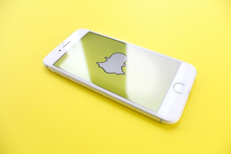 Snapchat Marketing Guide: AR Ads and Gen Z Strategy for Singapore ...